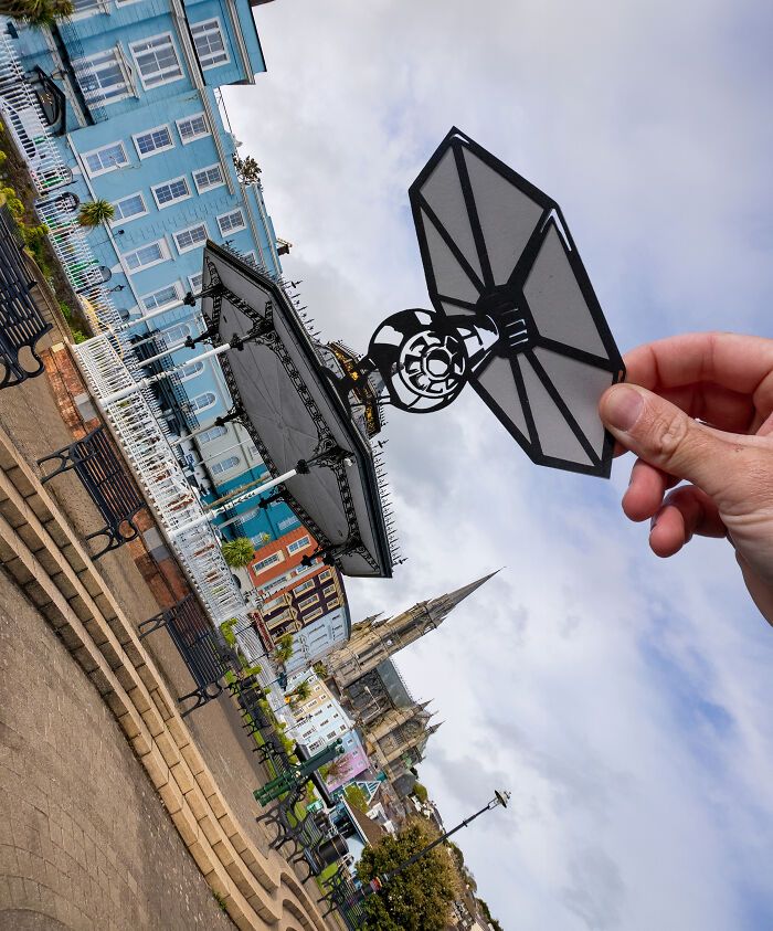 Descubra o mundo encantador de Paperboyo: O artista que transforma o ...